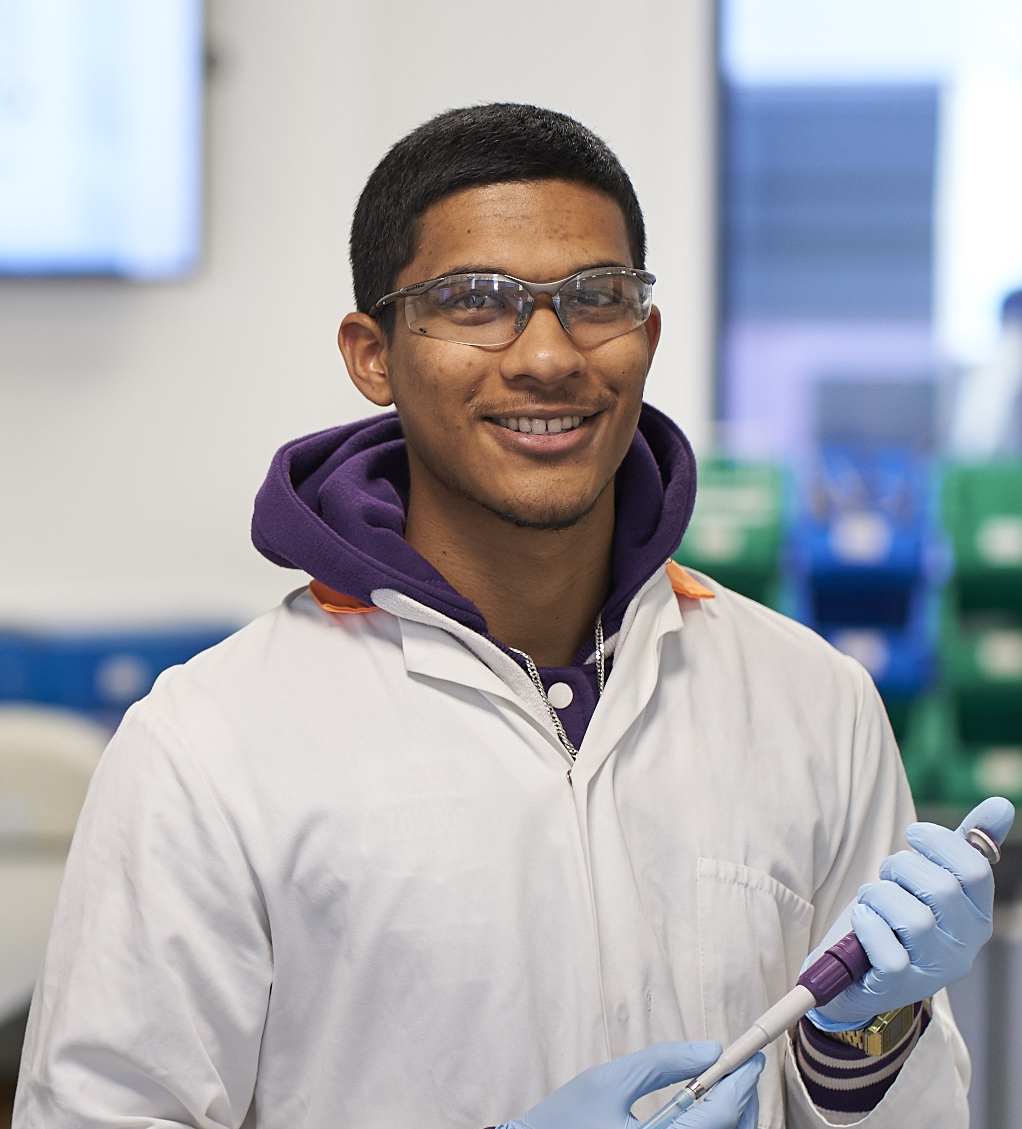 Jordan Ramcharita | School of Molecular and Cellular Biology ...